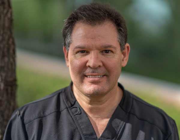 About Us - Media Center Dental, Dentist in Burbank, CA | (818) 473-1133